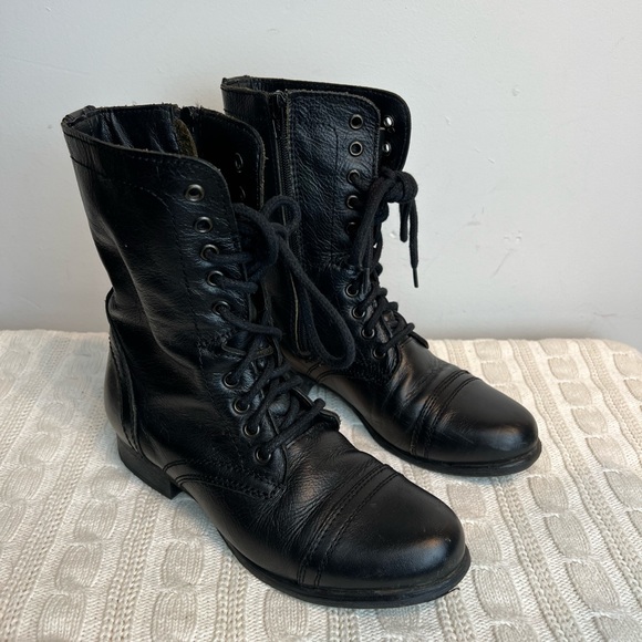 Steve Madden | Shoes | Steve Madden Troopa Leather Motto Lace Up Boots ...